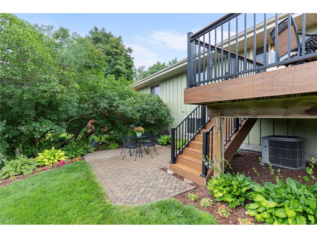 1110 Boone Avenue N, Golden Valley, MN, 55427 | MLS: 6750499 | Edina Realty