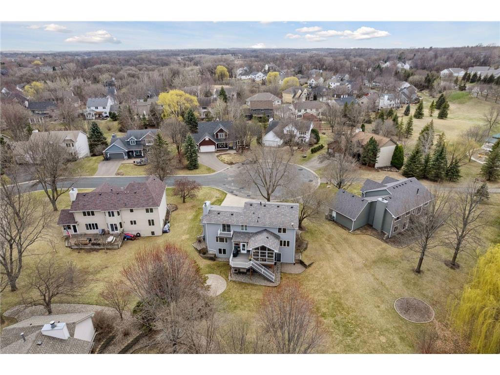 1110 Dove Court, Chanhassen, MN, 55317 | MLS: 6679079 | Edina Realty