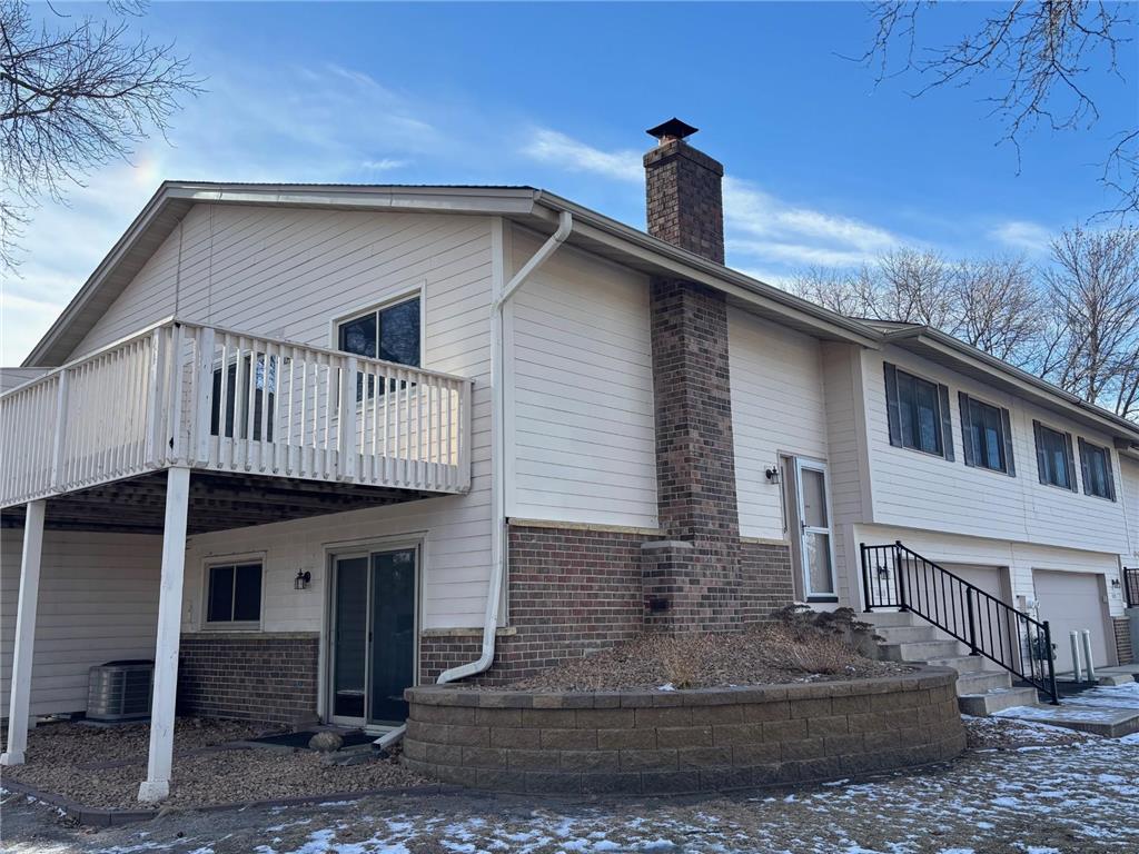 11113 Xavier Circle, Bloomington, MN, 55437 | MLS: 6639671 | Edina Realty