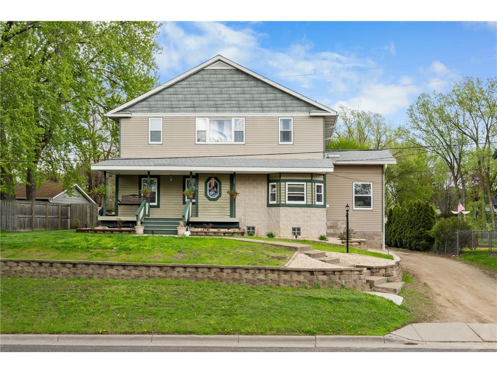 1112 Ferndale Street N, Maplewood, MN, 55119 | MLS: 6531493 | Edina Realty
