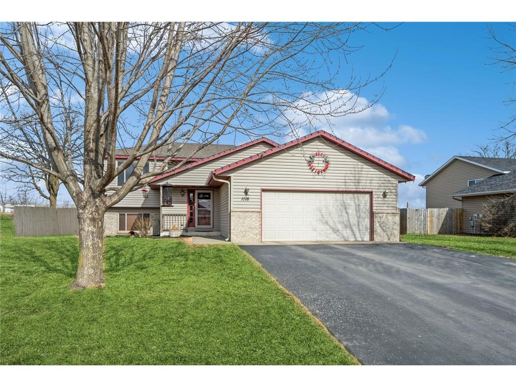 1116 9th Street NE, Milaca, MN, 56353 | MLS: 6675482 | Edina Realty