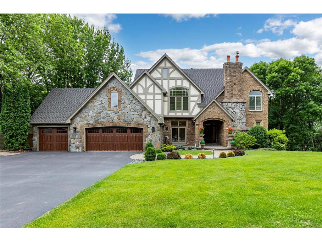 11193 Bluestem Lane, Eden Prairie, MN, 55347 | MLS: 6739948 | Edina Realty