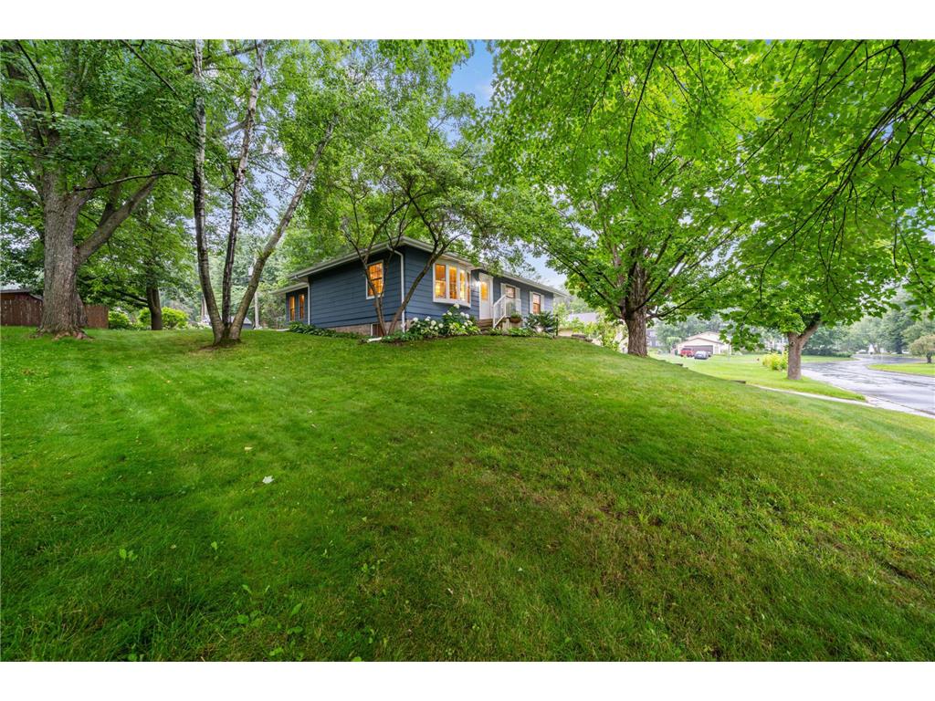 112 E Johnson Street, River Falls, WI, 54022 | MLS: 6565163 | Edina Realty