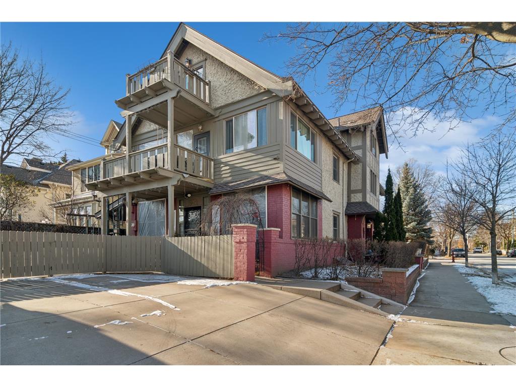 1121 Douglas Ave, Minneapolis, MN, 55403 | MLS: 6738244 | Edina Realty