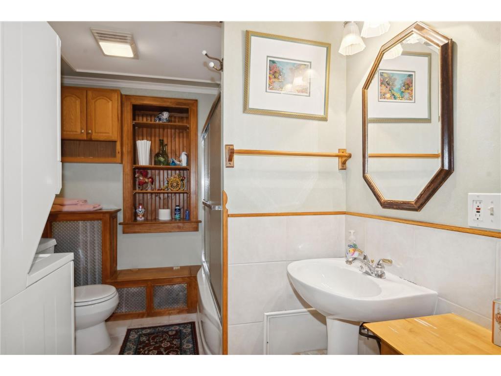 1121 Douglas Ave, Minneapolis, MN, 55403 | MLS: 6738244 | Edina Realty