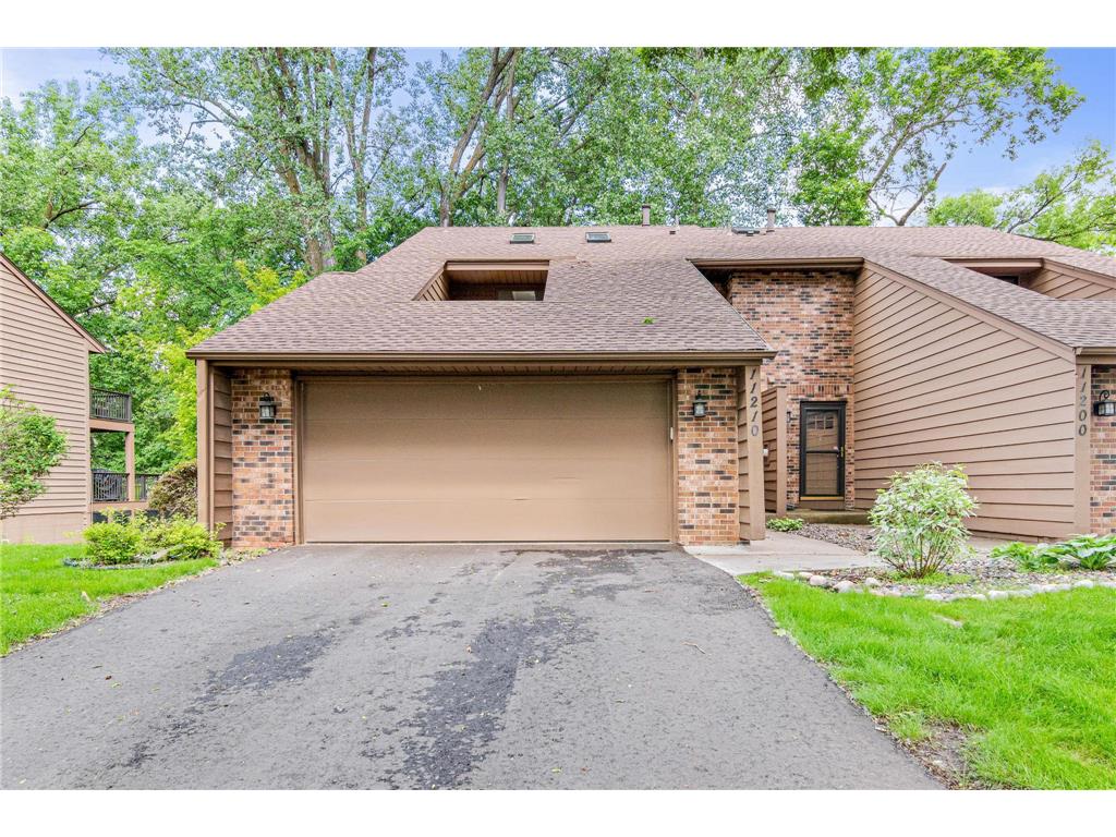 11210 36th Place N, Plymouth, MN, 55441 | MLS: 6544771 | Edina Realty