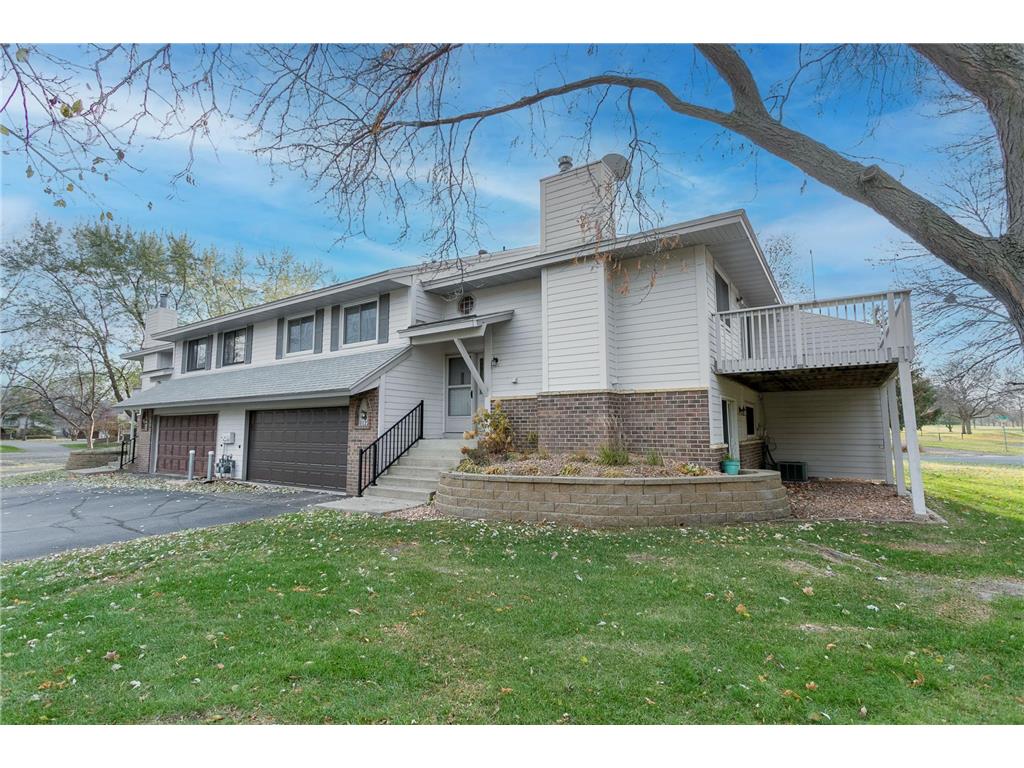 11227 Xavier Circle, Bloomington, MN, 55437 | MLS: 6458314 | Edina Realty