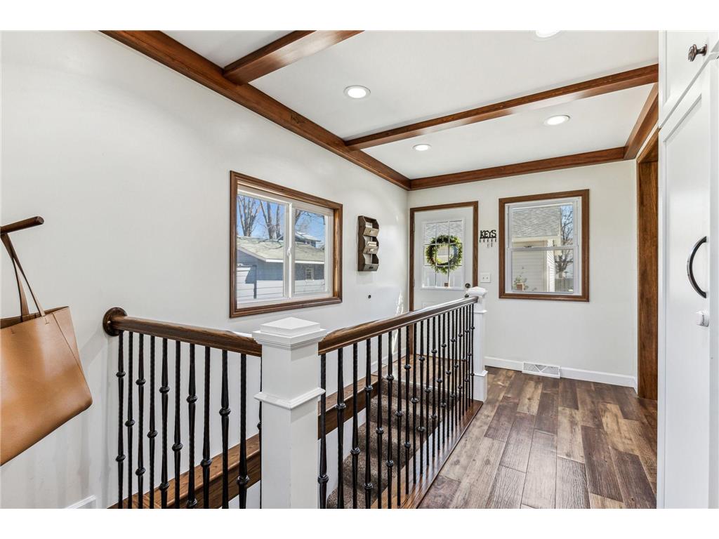 1123 1st Avenue NW, Faribault, MN, 55021 | MLS: 6516288 | Edina Realty