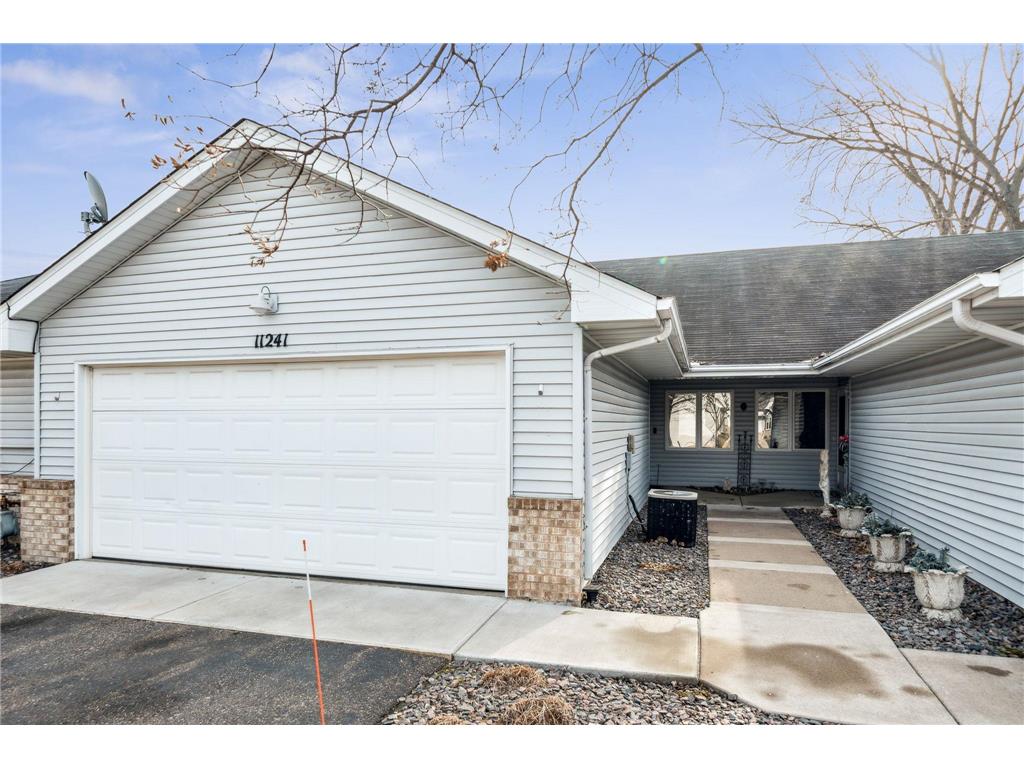 11241 Robinson Drive NW, Coon Rapids, MN, 55433 | MLS: 6486203 | Edina ...
