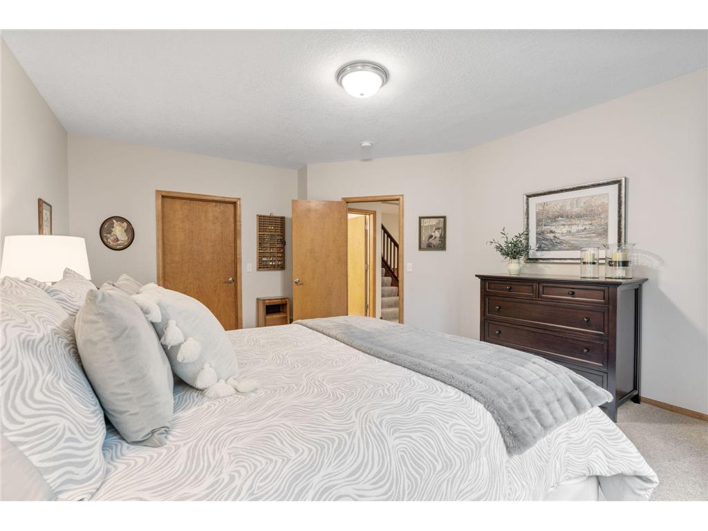 11244 Wyoming Road S, Bloomington, MN, 55438 | MLS: 6554925 | Edina Realty