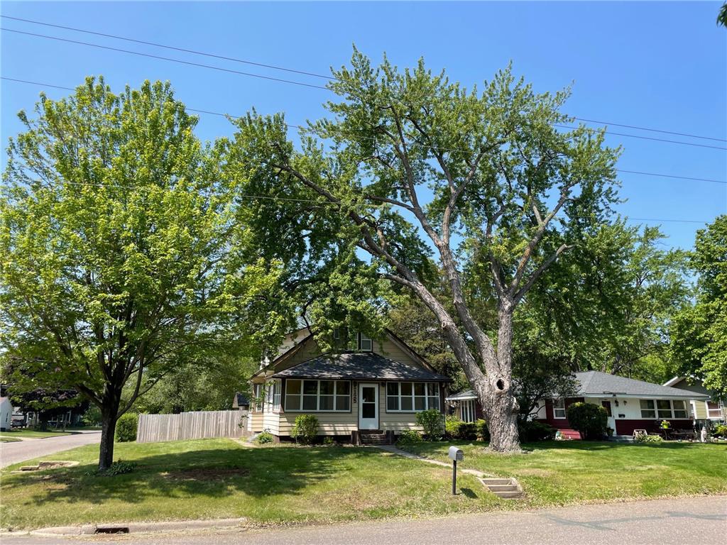 1125 9th Avenue SE, Saint Cloud, MN, 56304 | MLS: 6733797 | Edina Realty