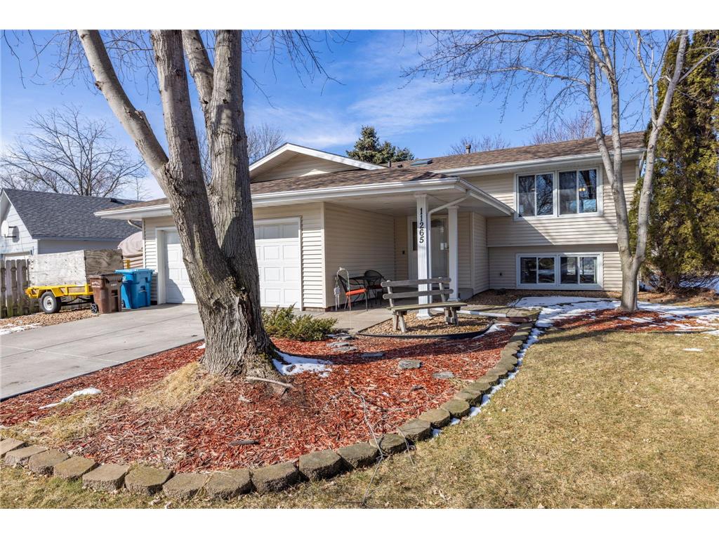11265 Kentucky Avenue N, Champlin, MN, 55316 | MLS: 6492577 | Edina Realty