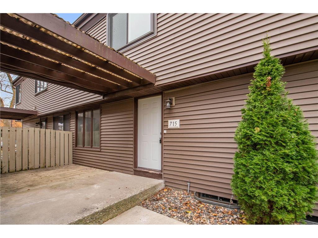 112715 Hundertmark Road, Chaska, MN, 55318 | MLS: 6637331 | Edina Realty