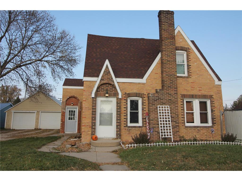 113 Atlantic Avenue NW, Pennock, MN, 56279 | MLS: 6303485 | Edina Realty