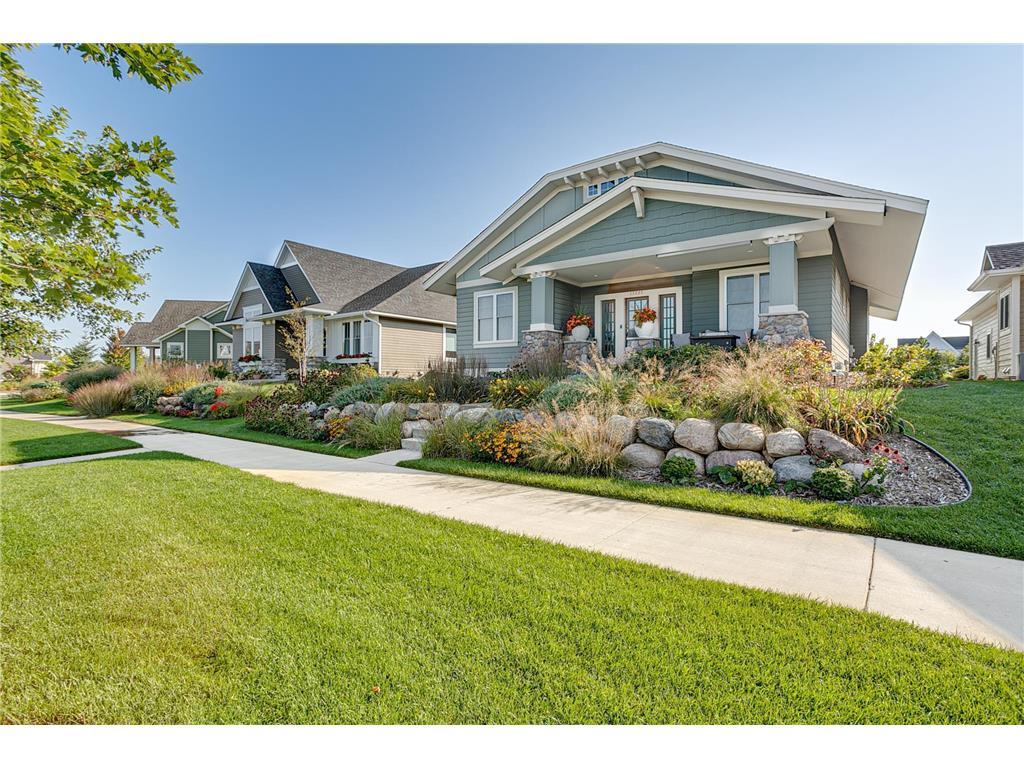 11331 Wildflower Drive N, Lake Elmo, MN, 55042 | MLS: 6482929 | Edina ...