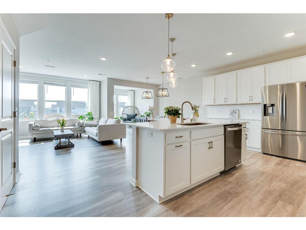 11337 Brookview Road, Woodbury, MN, 55129 | MLS: 6376959 | Edina Realty