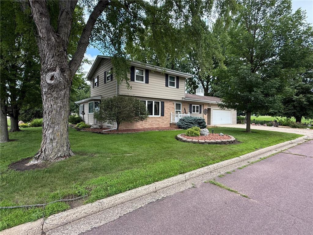 1134 10th Street, Westbrook, MN, 56183 | MLS: 6756570 | Edina Realty