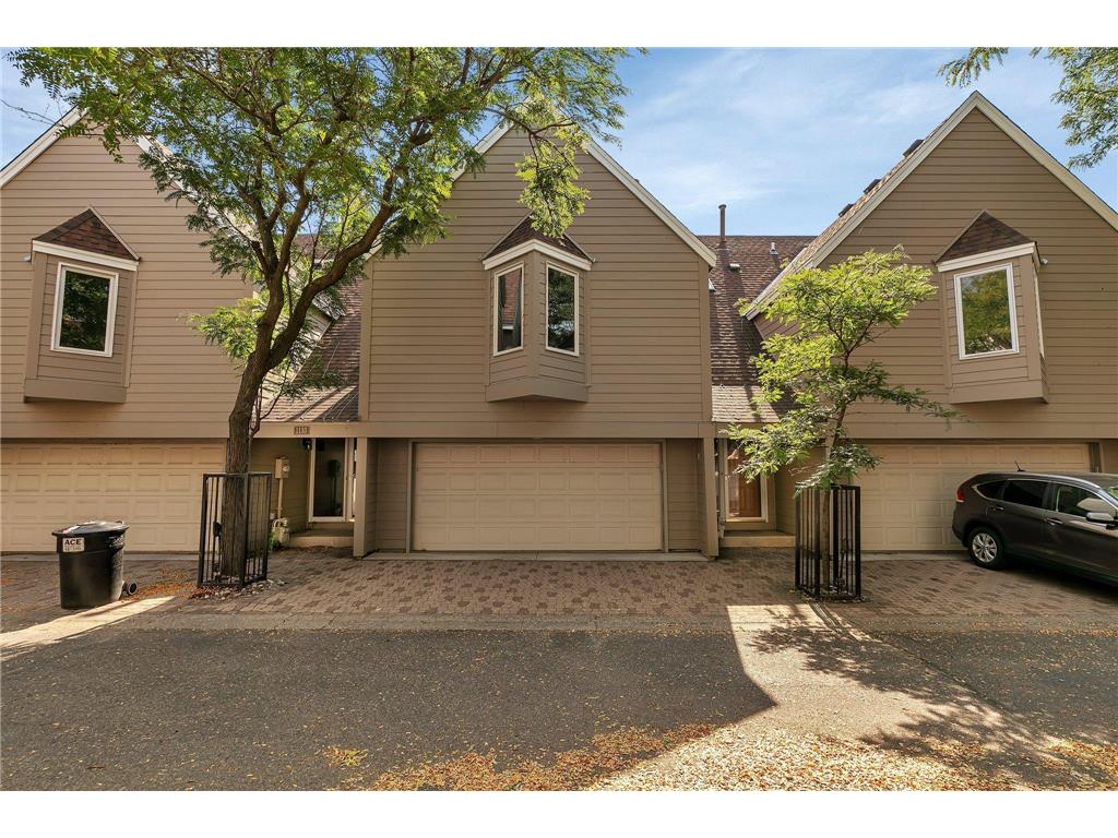 1135 Chelsea Court, New Brighton, MN, 55112 | MLS: 6433900 | Edina Realty