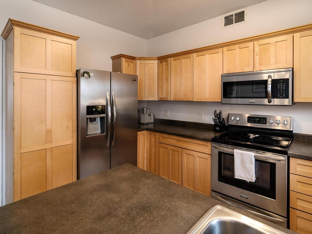 114010 Hundertmark Road, Chaska, MN, 55318 | MLS: 7022711 | Edina Realty