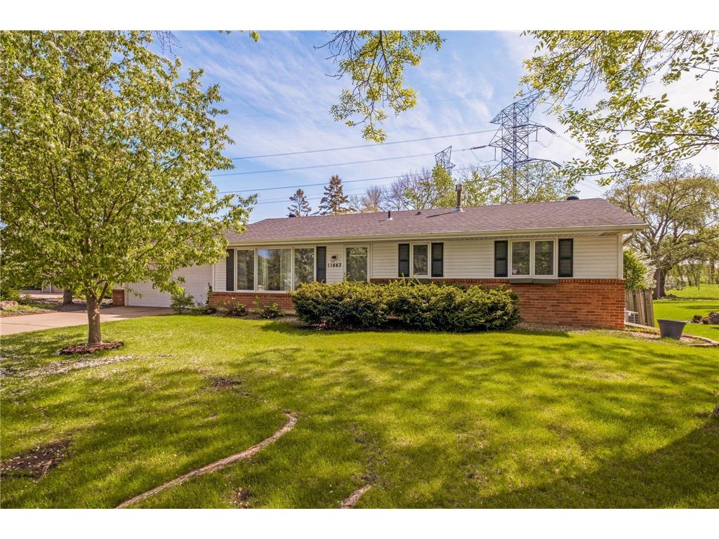11443 Galtier Drive, Burnsville, MN, 55337 | MLS: 6370466 | Edina Realty