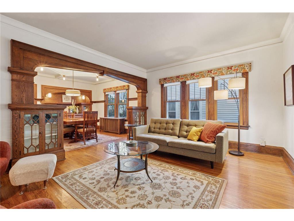 1147 Lincoln Avenue, Saint Paul, MN, 55105 | MLS: 6792874 | Edina Realty