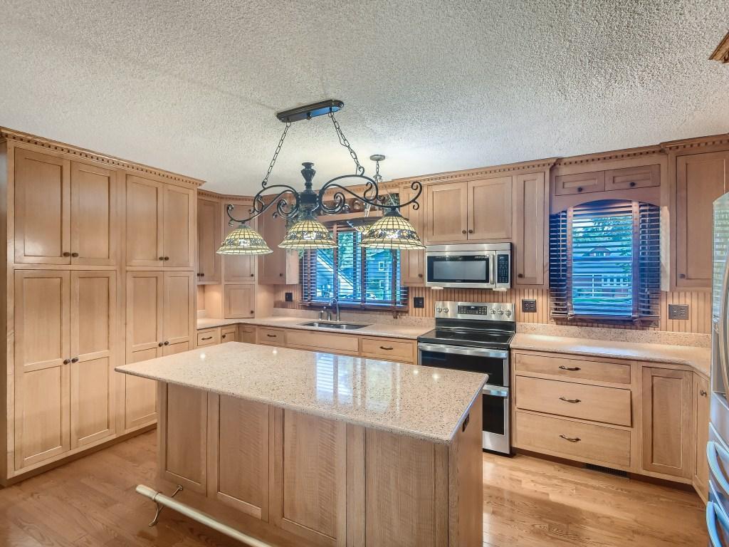 11470 Kerry Street NW, Coon Rapids, MN, 55433 | MLS: 6257099 | Edina Realty