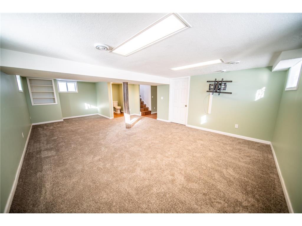 115 W Center Street, Oronoco, MN, 55960 | MLS: 6811579 | Edina Realty