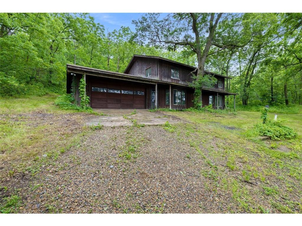 1151 Town Hall Road, Kinnickinnic Twp, WI, 54022 | MLS: 6556726 | Edina ...