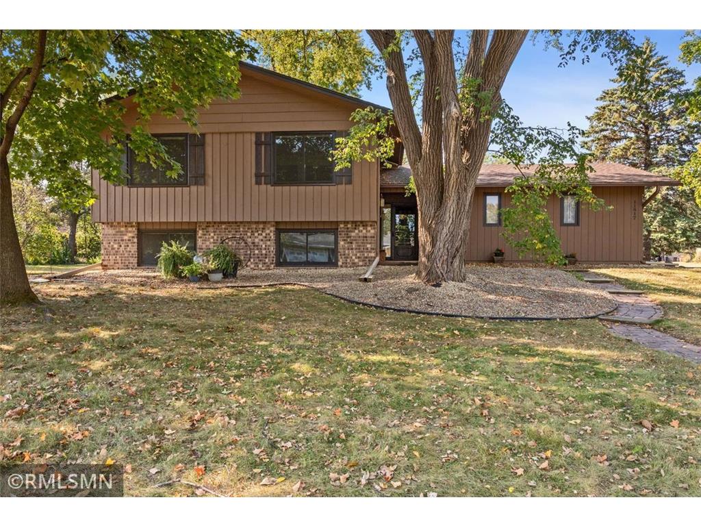 11517 Mississippi Drive N, Champlin, MN, 55316 | MLS: 6611405 | Edina ...