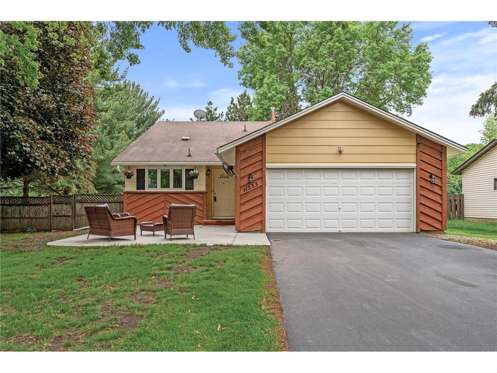 11533 100th Avenue N, Maple Grove, MN, 55369 | MLS: 6541340 | Edina Realty
