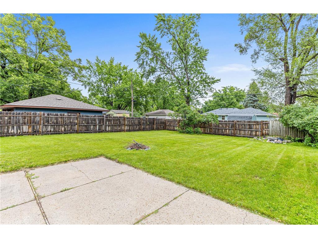 11541 Norway Street NW, Coon Rapids, MN, 55448 | MLS: 6555601 | Edina ...