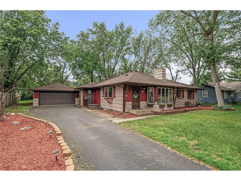 11542 Xavis Street NW, Coon Rapids, MN, 55433 | MLS: 6742201 | Edina Realty