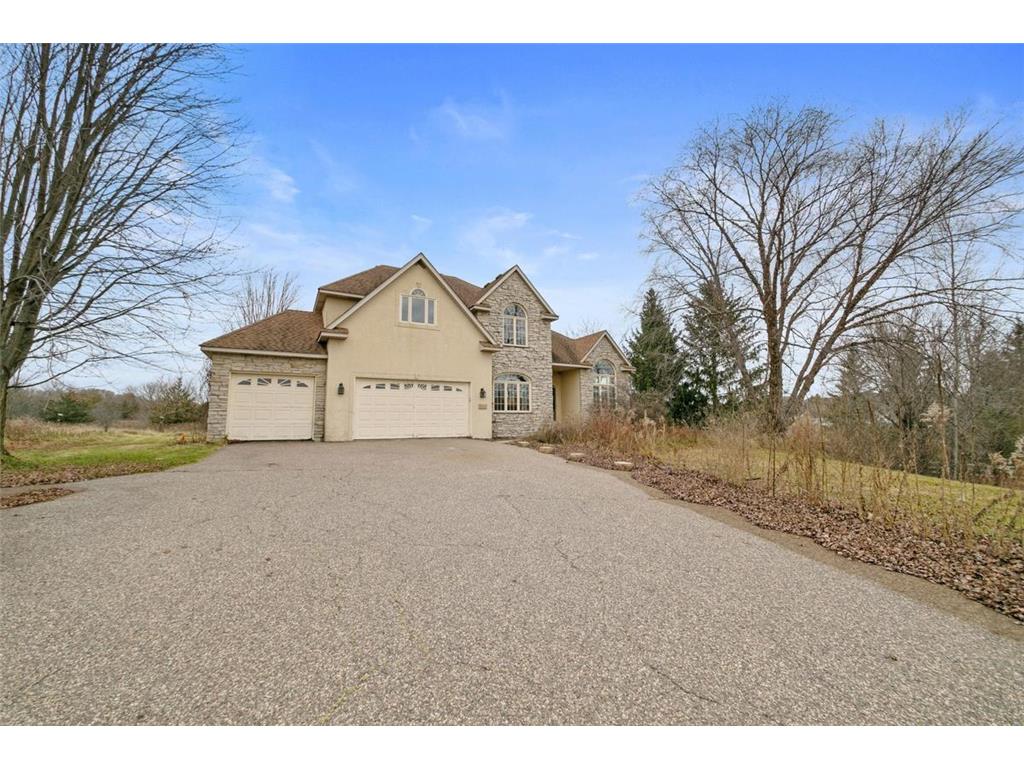 11560 Quail Avenue N, Stillwater Twp, MN, 55082 | MLS: 6633204 | Edina ...