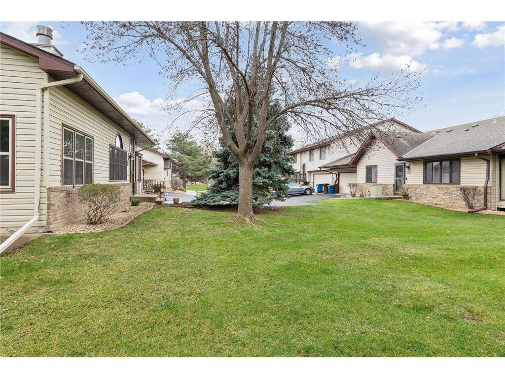 11570 88th Avenue N, Maple Grove, MN, 55369 | MLS: 6526631 | Edina Realty