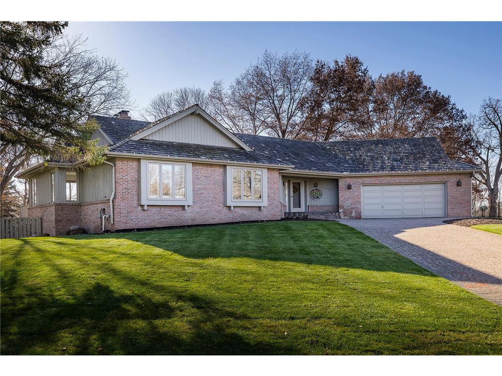 11593 Mount Curve Road, Eden Prairie, MN, 55347 | MLS: 6639199 | Edina ...