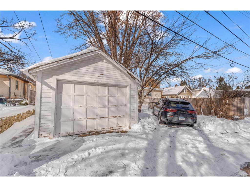 1160 James Avenue, Saint Paul, MN, 55105 | MLS: 7037580 | Edina Realty