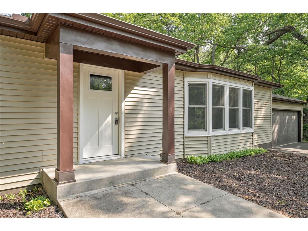 11600 Timberline Road, Minnetonka, MN, 55305 | MLS: 6731305 | Edina Realty