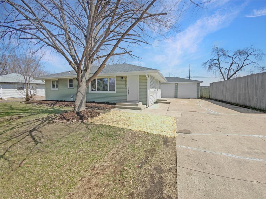 11601 Wren Street NW, Coon Rapids, MN, 55433 | MLS: 6707186 | Edina Realty