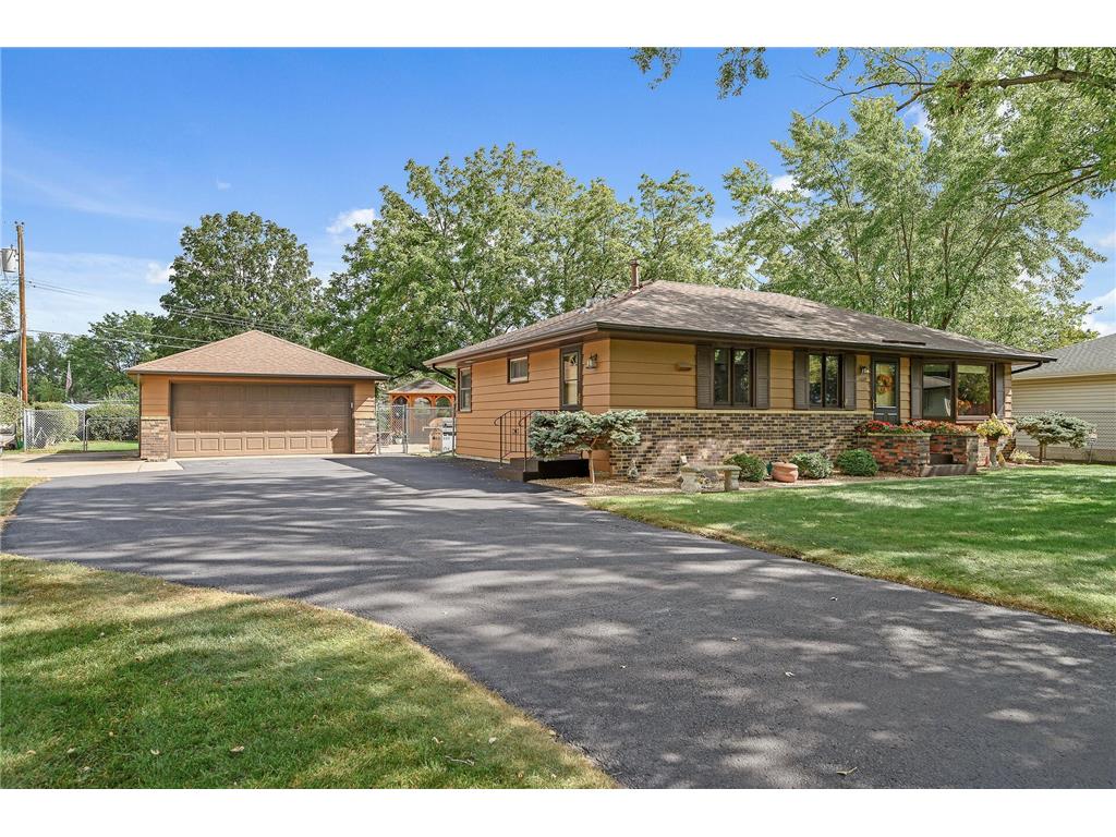 11607 Heather Street NW, Coon Rapids, MN, 55433 | MLS: 6625284 | Edina ...