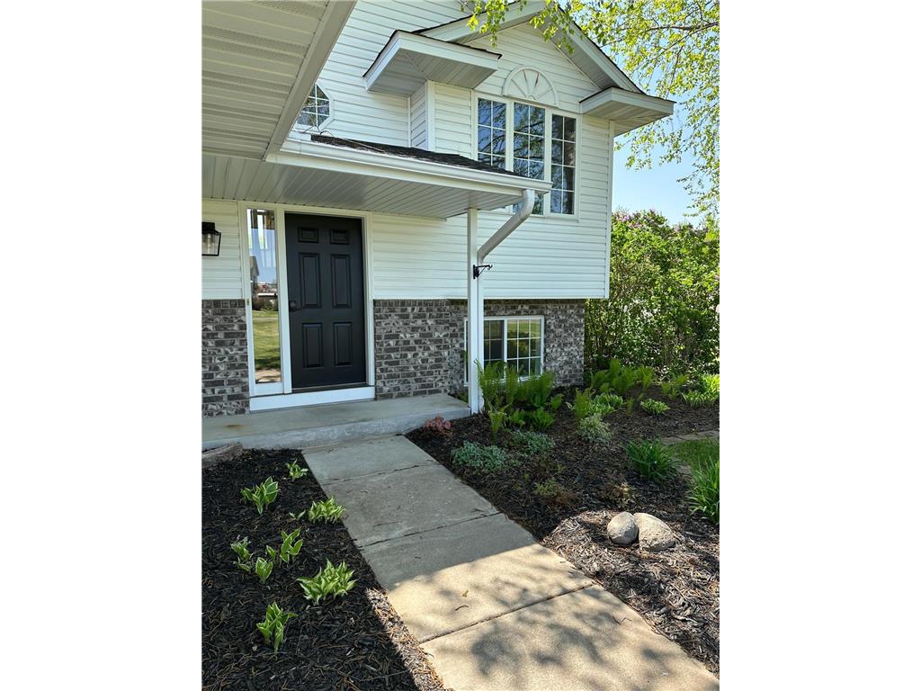 11641 290th Court, Baldwin Twp, MN, 55371 | MLS: 6497373 | Edina Realty