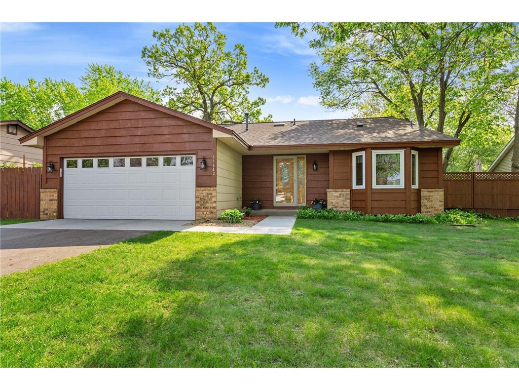 11643 3rd Street NE, Blaine, MN, 55434 | MLS: 6543098 | Edina Realty