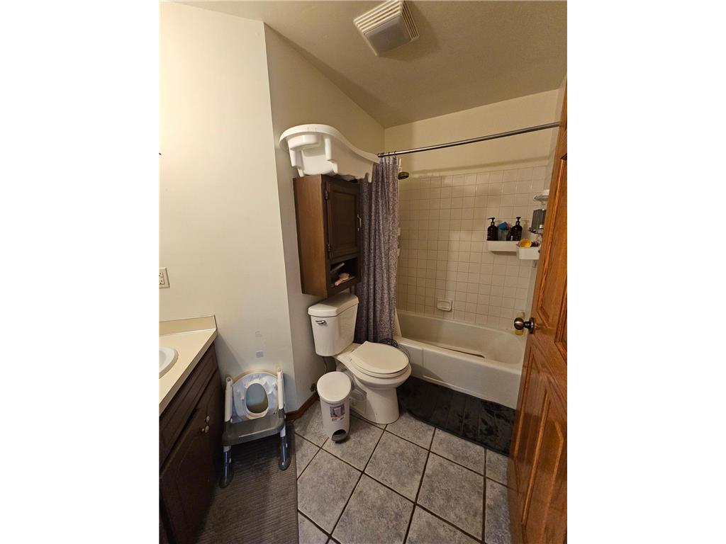 11686 Oak Park Drive NE, Blaine, MN, 55434 | MLS: 6434293 | Edina Realty