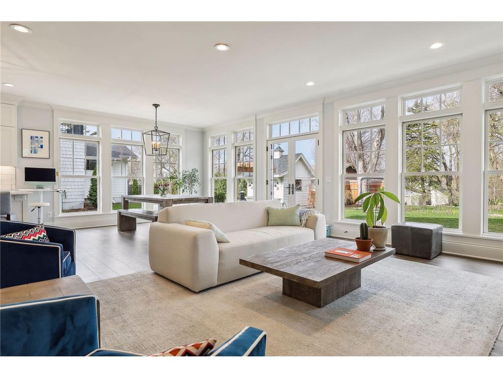 117 Walker Avenue N, Wayzata, MN, 55391 | MLS: 6543454 | Edina Realty