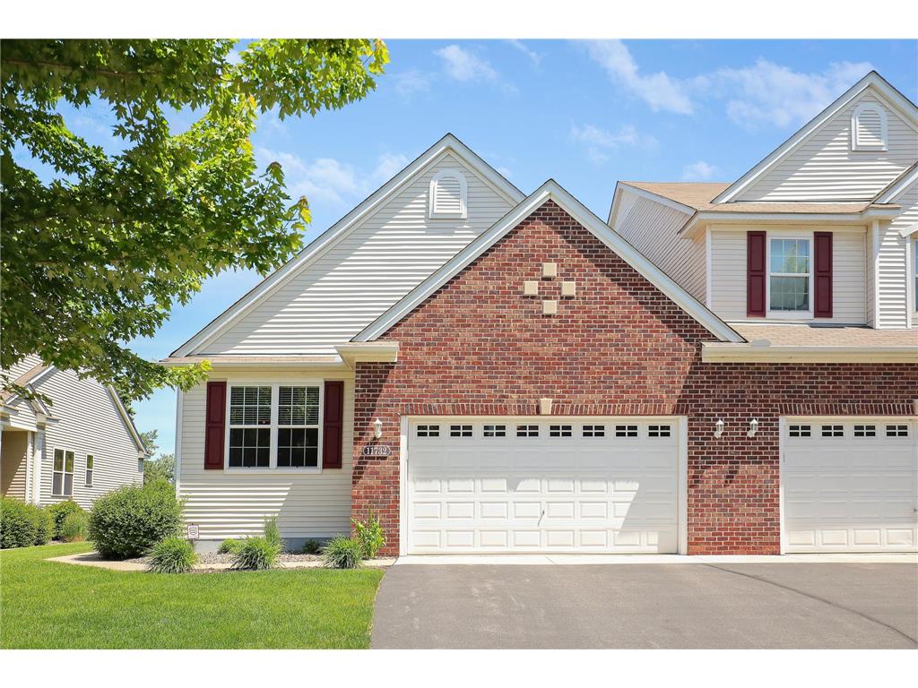 11732 Emery Village Drive N, Champlin, MN, 55316 | MLS: 6566726 | Edina ...