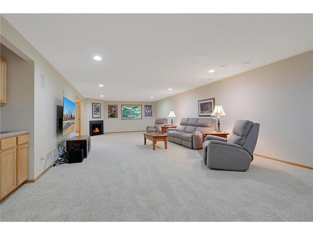 11732 Emery Village Drive N, Champlin, MN, 55316 | MLS: 6566726 | Edina ...