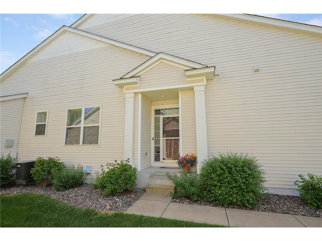 11732 Emery Village Drive N, Champlin, MN, 55316 | MLS: 6566726 | Edina ...