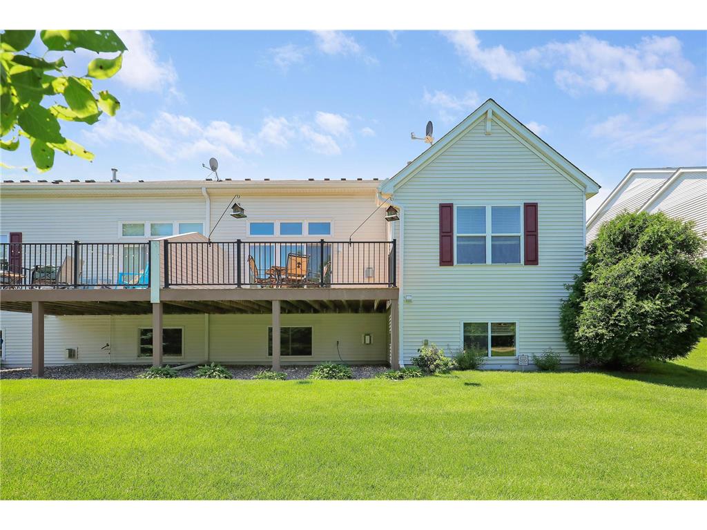 11732 Emery Village Drive N, Champlin, MN, 55316 | MLS: 6566726 | Edina ...