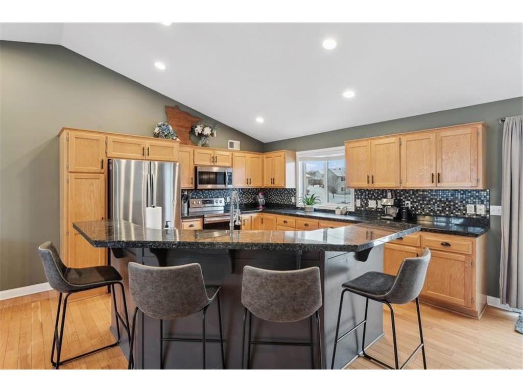 11773 N Meadow Curve, Lindstrom, MN, 55045 | MLS: 6492793 | Edina Realty