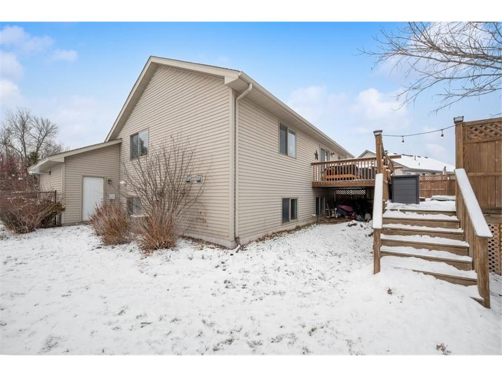 11773 N Meadow Curve, Lindstrom, MN, 55045 | MLS: 6492793 | Edina Realty