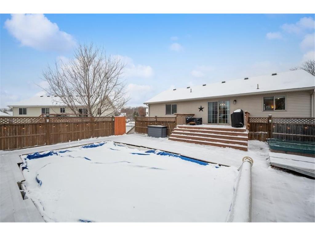 11773 N Meadow Curve, Lindstrom, MN, 55045 | MLS: 6492793 | Edina Realty